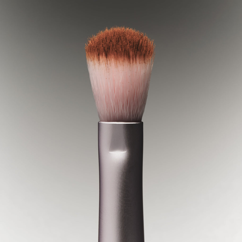 Eyeshadow Crease Blending Brush 08 | Kylie Cosmetics by Kylie Jenner